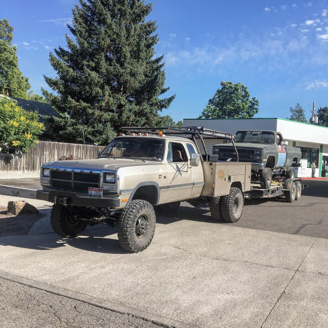 Timeless Appeal: Rustic Furniture Maker’s Vintage Service Truck