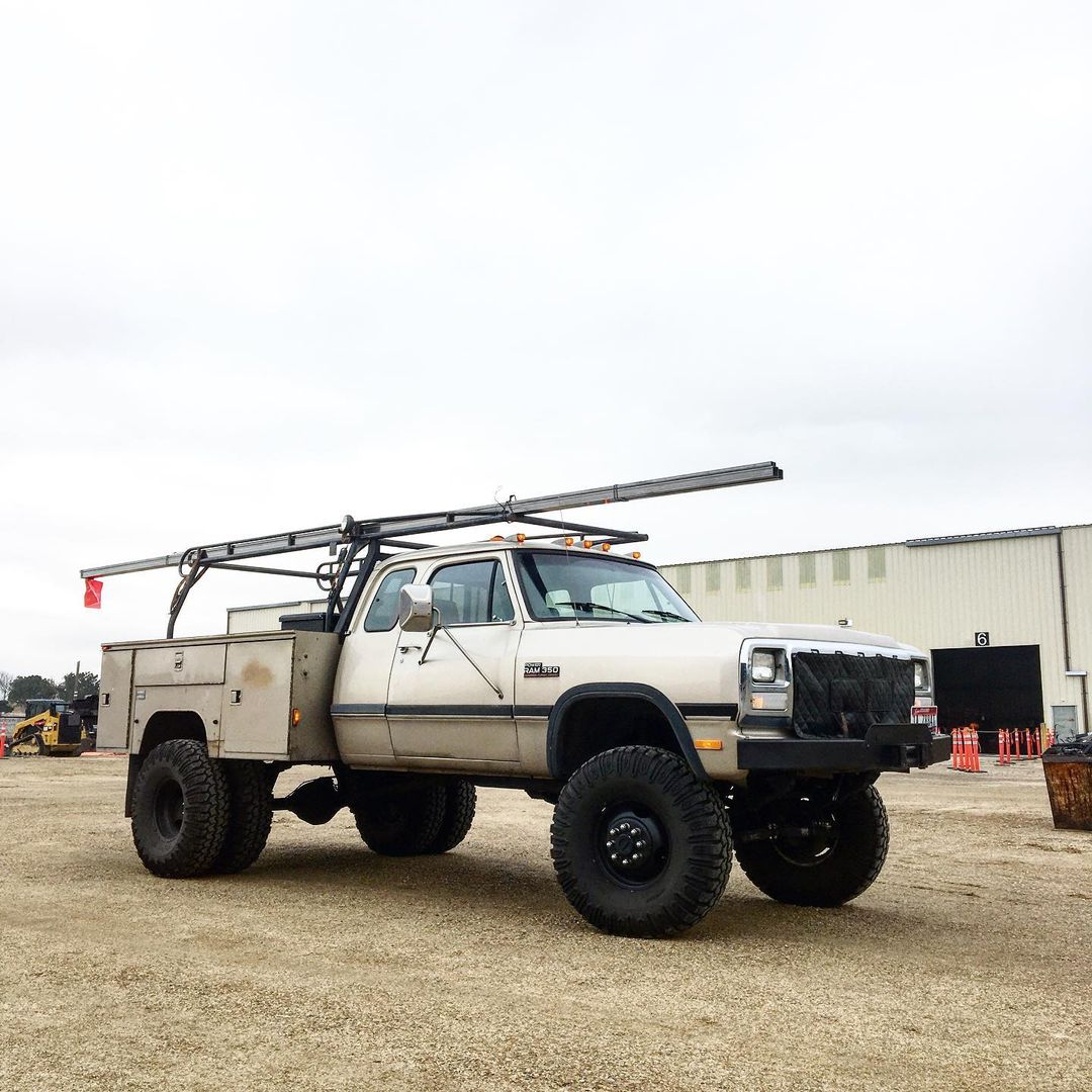 Timeless Appeal: Rustic Furniture Maker’s Vintage Service Truck